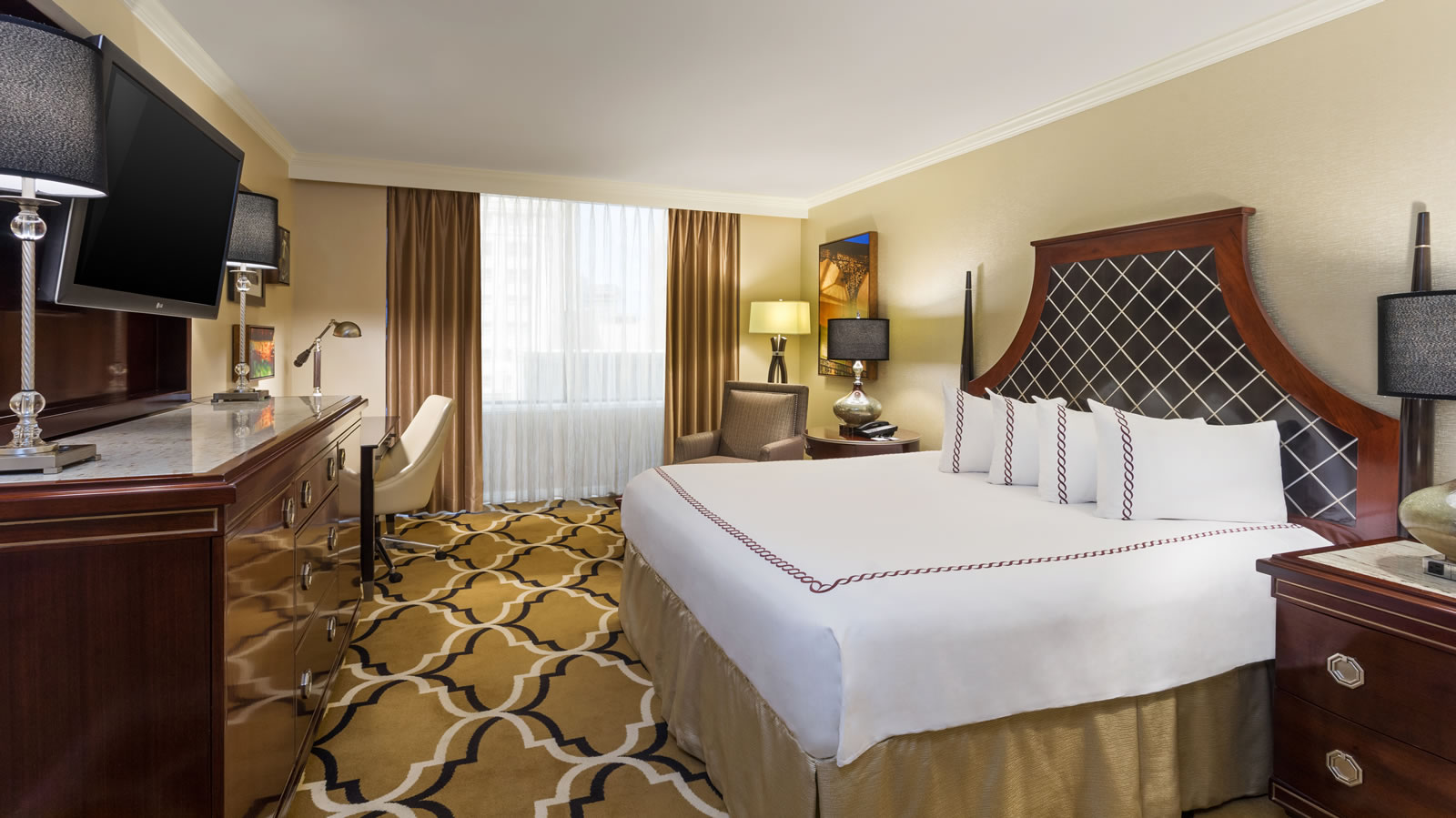 Modern Hotel Rooms & Suites in Great Neck | The Andrew Hotel